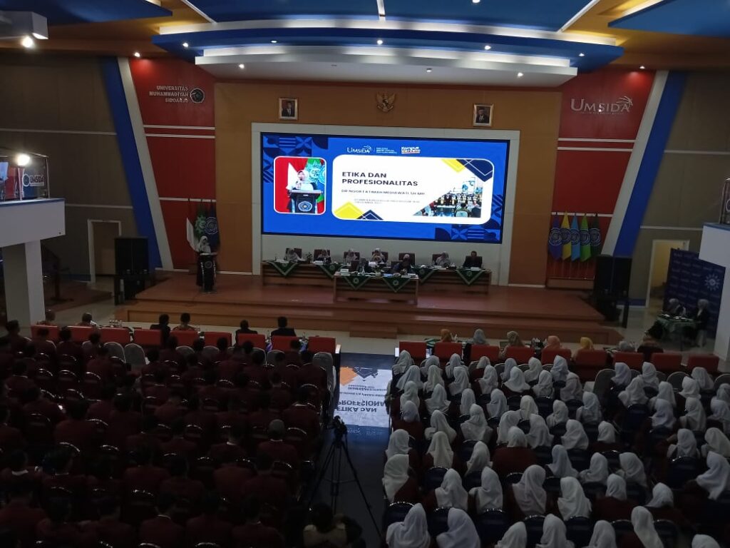 Pentingnya Etika dan Profesionalitas di Yudisium FBHIS 2023