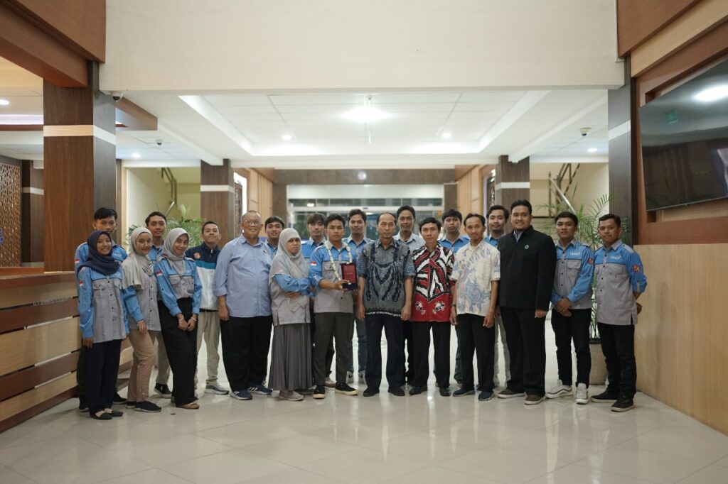 Sambut Hangat 16 Anggota IMEI Team, Ini Pesan Rektor Umsida