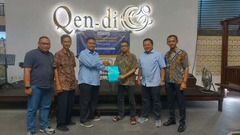 Struktural IKA Umsida Telah Dikukuhkan: 1 Alumni 1 Mahasiswa