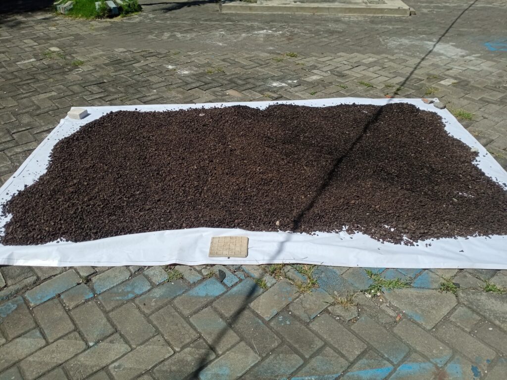 Olah Limbah Cangkang Kelapa Sawit, Mahasiswa Umsida Juara 2 Lomba Nasional