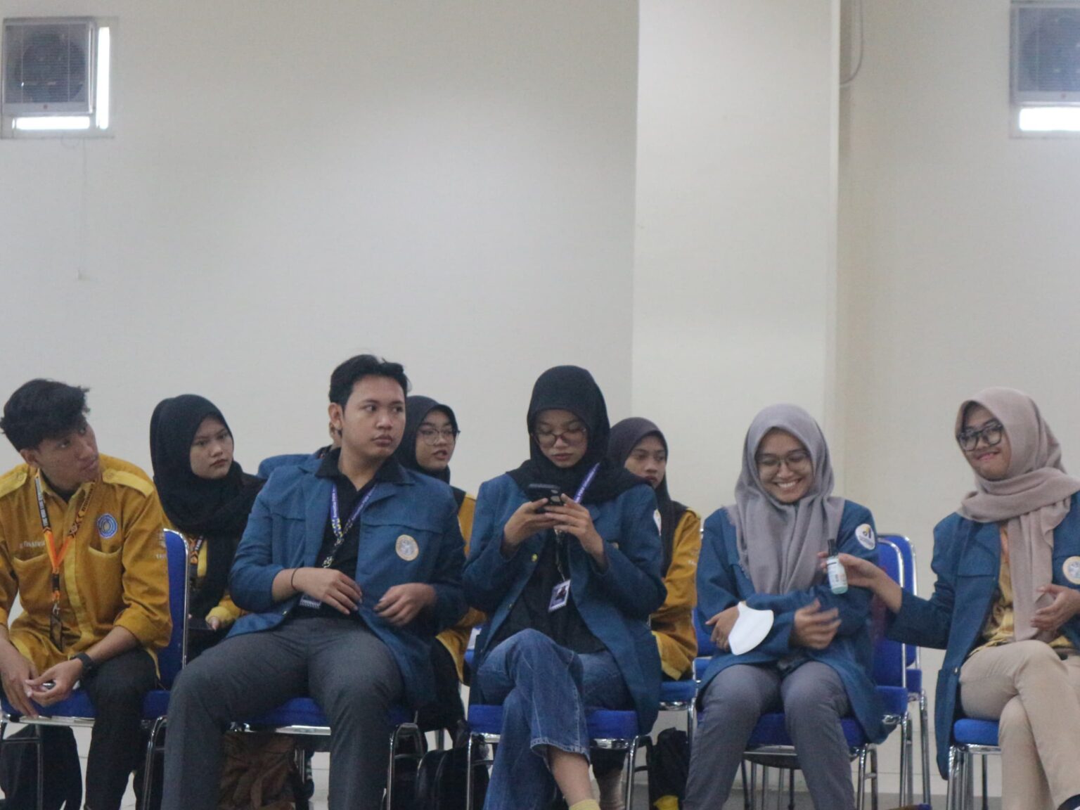 UKM KWU Umsida Studi Banding dengan KPMW Unair, Bahas Wirausahawan Muda