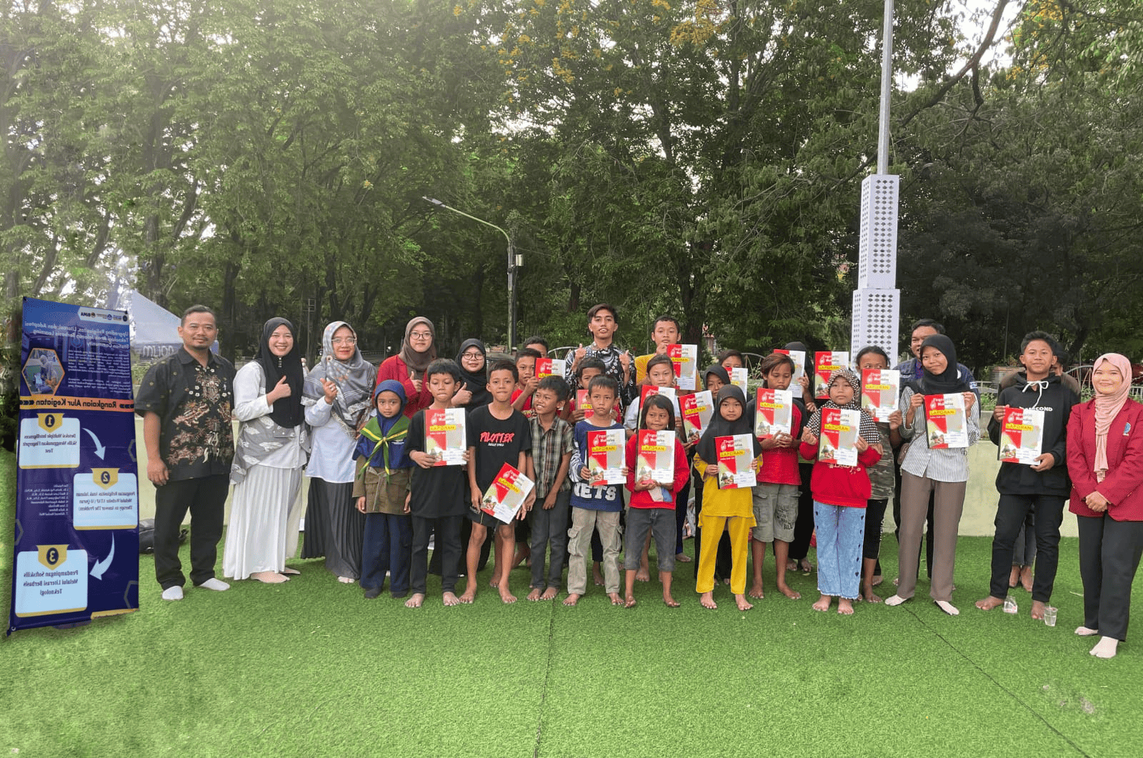 Anak Jalanan Sidoarjo Kenali Teknologi Lewat Abdimas Umsida