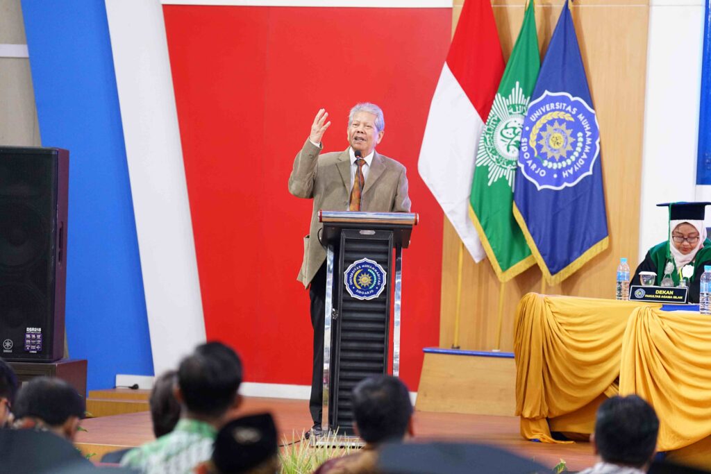 113 Tahun Muhammadiyah, Prof Jain Ajak Wisudawan untuk Refleksi