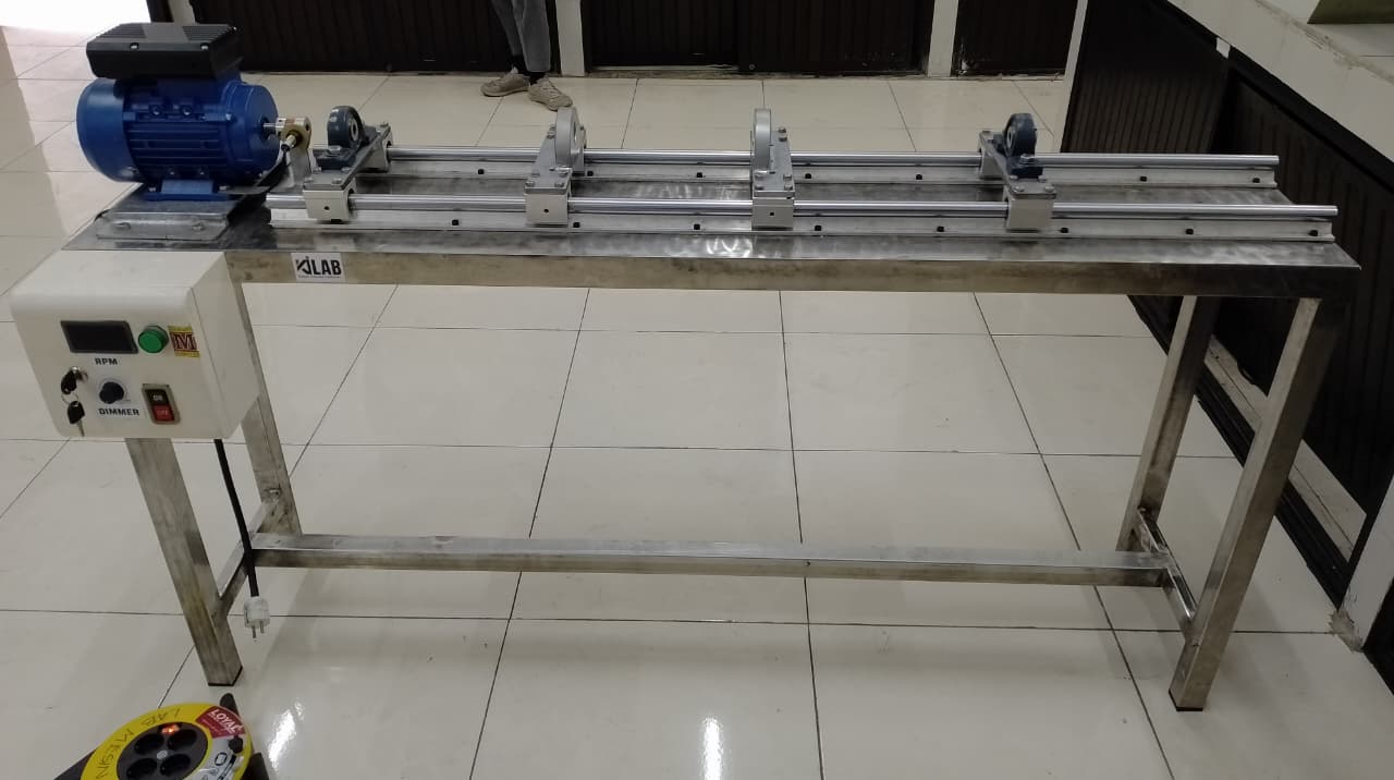 Mesin Uji Getaran Mekanik Karya Laboran Umsida Dikenalkan di KILab 2025